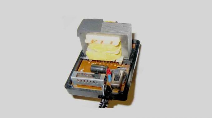 Difference between Pull-Up vs Pull-Down Resistor (and its Application ...